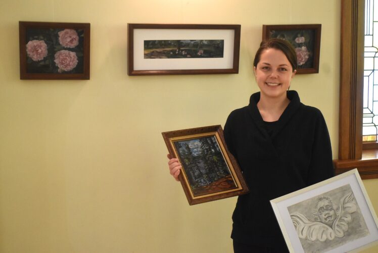 Vanasse brings art work home | News, Sports, Jobs - Fairmont Sentinel